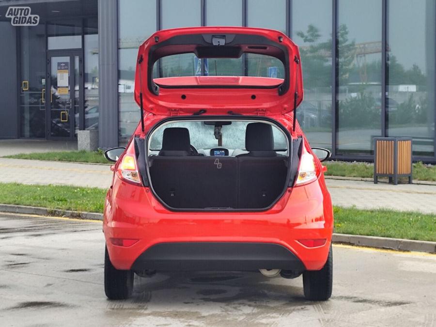 Red Ford Fiesta 2015 in Siauliai, with an engine capacity of 1.50 L and mileage of 159 thousand km for 4500 €, photo 8 on AUTOMOTO.COM.LV