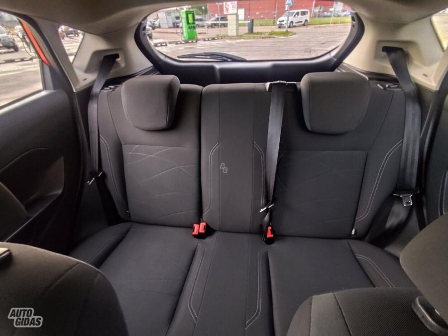 Red Ford Fiesta 2015 in Siauliai, with an engine capacity of 1.50 L and mileage of 159 thousand km for 4500 €, photo 19 on AUTOMOTO.COM.LV