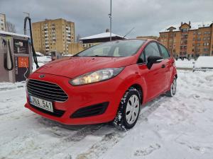 Sarkans Ford Fiesta 2016 Viļņa, ar dzinēja tilpumu 1.24 L un nobraukumu 142 tūkst. km par 3999 €, foto  vietnē AUTOMOTO.COM.LV