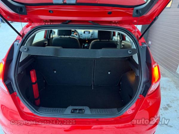 Red Ford Fiesta 2016 in Voru, with an engine capacity of 1.00 L and mileage of 157 thousand km for 5490 €, photo 11 on AUTOMOTO.COM.LV
