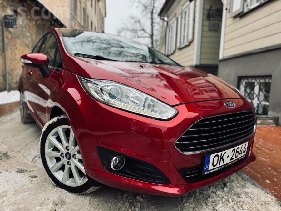 Sarkans Ford Fiesta 2016 Cēsis, ar dzinēja tilpumu 1.00 L un nobraukumu 0 tūkst. km par 5990 €, foto 1 vietnē AUTOMOTO.COM.LV