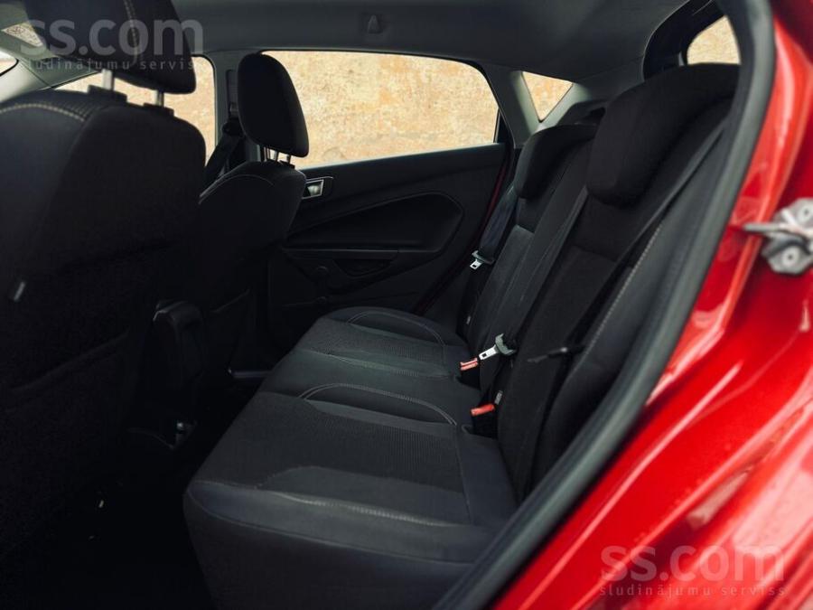 Sarkans Ford Fiesta 2016 Cēsis, ar dzinēja tilpumu 1.00 L un nobraukumu 0 tūkst. km par 5990 €, foto 12 vietnē AUTOMOTO.COM.LV