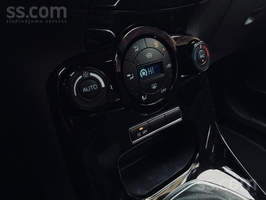 Sarkans Ford Fiesta 2016 Cēsis, ar dzinēja tilpumu 1.00 L un nobraukumu 0 tūkst. km par 5990 €, foto 19 vietnē AUTOMOTO.COM.LV