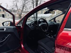 Sarkans Ford Fiesta 2016 Cēsis, ar dzinēja tilpumu 1.00 L un nobraukumu 0 tūkst. km par 5990 €, foto 23 vietnē AUTOMOTO.COM.LV