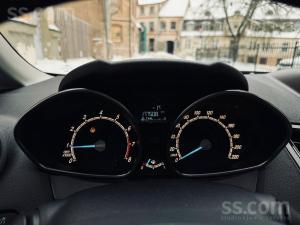 Sarkans Ford Fiesta 2016 Cēsis, ar dzinēja tilpumu 1.00 L un nobraukumu 0 tūkst. km par 5990 €, foto 25 vietnē AUTOMOTO.COM.LV