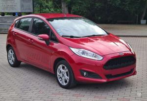 Red Ford Fiesta 2016 in Taurage, with an engine capacity of 1.24 L and mileage of 24 thousand km for 4300 €, photo 3 on AUTOMOTO.COM.LV