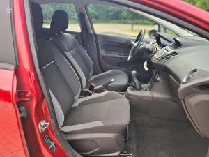 Red Ford Fiesta 2016 in Taurage, with an engine capacity of 1.24 L and mileage of 24 thousand km for 4300 €, photo 12 on AUTOMOTO.COM.LV