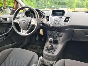 Red Ford Fiesta 2016 in Taurage, with an engine capacity of 1.24 L and mileage of 24 thousand km for 4300 €, photo 13 on AUTOMOTO.COM.LV