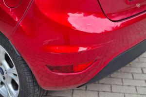 Red Ford Fiesta 2016 in Taurage, with an engine capacity of 1.24 L and mileage of 24 thousand km for 4300 €, photo 18 on AUTOMOTO.COM.LV