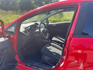 Sarkans Ford Fiesta 2016 Tallina, ar dzinēja tilpumu 1.20 L un nobraukumu 112 tūkst. km par 4900 €, foto 11 vietnē AUTOMOTO.COM.LV