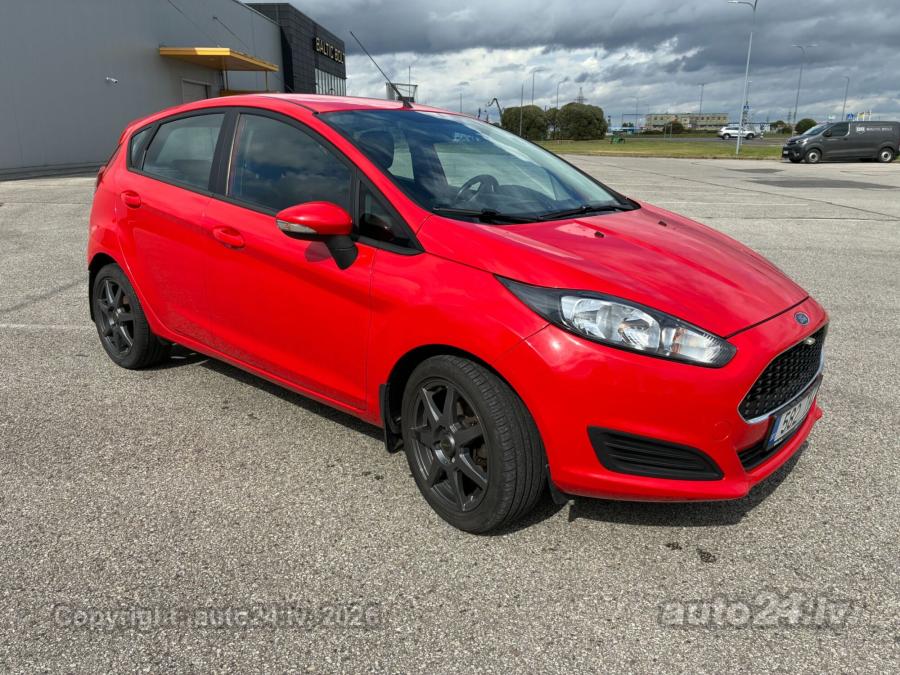 Sarkans Ford Fiesta 2016 Tartu, ar dzinēja tilpumu 1.20 L un nobraukumu 82 tūkst. km par 6300 €, foto 1 vietnē AUTOMOTO.COM.LV
