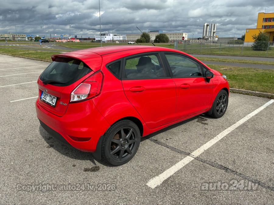 Sarkans Ford Fiesta 2016 Tartu, ar dzinēja tilpumu 1.20 L un nobraukumu 82 tūkst. km par 6300 €, foto 3 vietnē AUTOMOTO.COM.LV