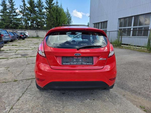 Sarkans Ford Fiesta 2017 Utena, ar dzinēja tilpumu 1.50 L un nobraukumu 185 tūkst. km par 3650 €, foto 8 vietnē AUTOMOTO.COM.LV