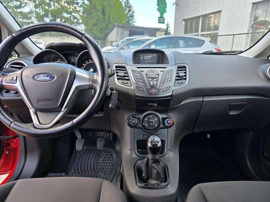 Sarkans Ford Fiesta 2017 Utena, ar dzinēja tilpumu 1.50 L un nobraukumu 185 tūkst. km par 3650 €, foto 11 vietnē AUTOMOTO.COM.LV