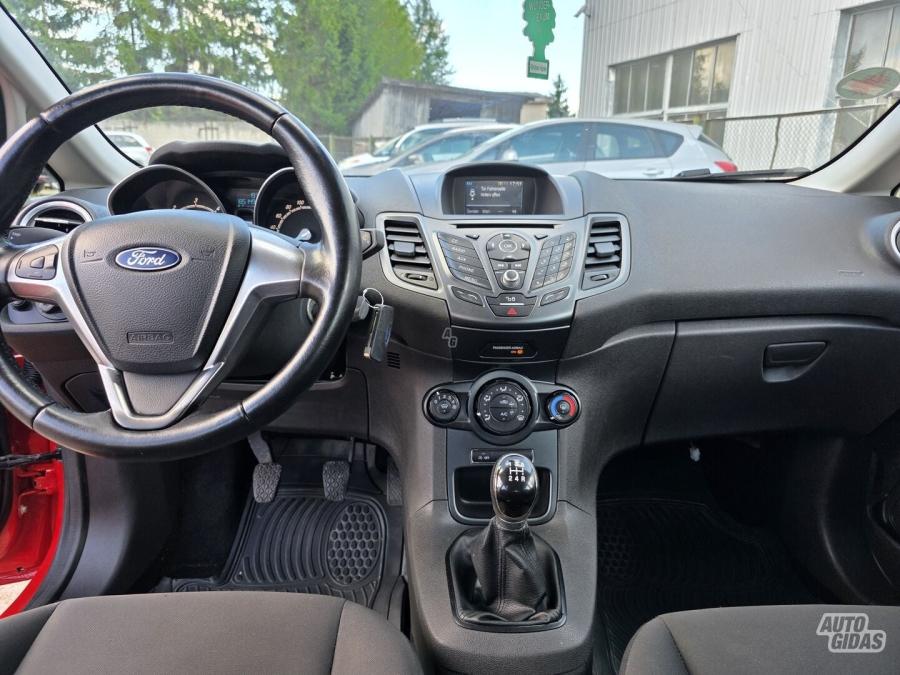 Sarkans Ford Fiesta 2017 Utena, ar dzinēja tilpumu 1.50 L un nobraukumu 185 tūkst. km par 3400 €, foto 11 vietnē AUTOMOTO.COM.LV