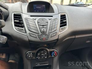 Sarkans Ford Fiesta 2017 Jelgava, ar dzinēja tilpumu 1.50 L un nobraukumu 186 tūkst. km par 6000 €, foto 22 vietnē AUTOMOTO.COM.LV