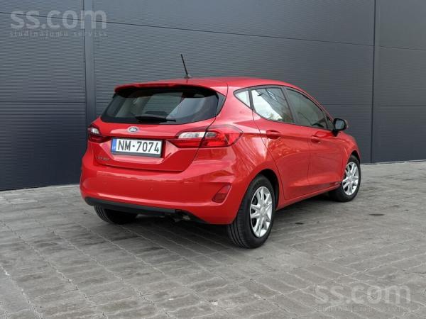 Red Ford Fiesta 2018 in Riga, with an engine capacity of 1.10 L and mileage of 113 thousand km for 7195 €, photo 3 on AUTOMOTO.COM.LV
