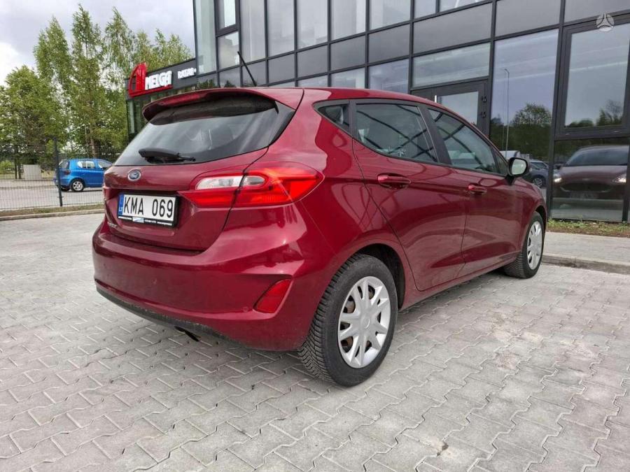 Sarkans Ford Fiesta 2018 Viļņa, ar dzinēja tilpumu 1.00 L un nobraukumu 139 tūkst. km par 8300 €, foto 12 vietnē AUTOMOTO.COM.LV