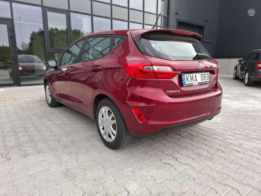 Sarkans Ford Fiesta 2018 Viļņa, ar dzinēja tilpumu 1.00 L un nobraukumu 139 tūkst. km par 8300 €, foto 15 vietnē AUTOMOTO.COM.LV