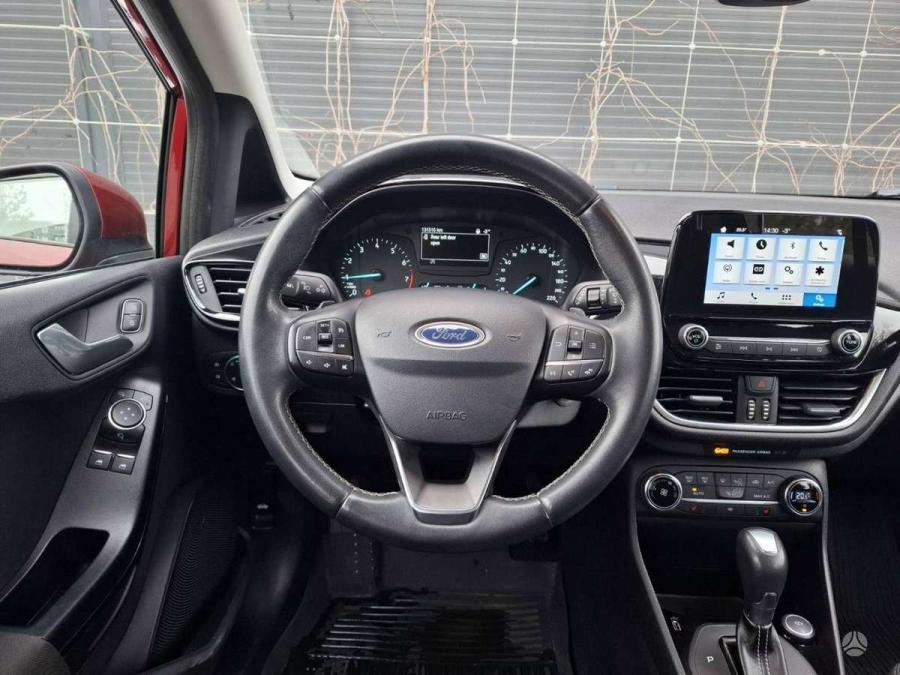 Sarkans Ford Fiesta 2018 Viļņa, ar dzinēja tilpumu 1.00 L un nobraukumu 139 tūkst. km par 8300 €, foto 29 vietnē AUTOMOTO.COM.LV