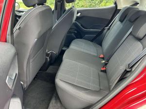 Sarkans Ford Fiesta 2018 Kretinga, ar dzinēja tilpumu 1.00 L un nobraukumu 130 tūkst. km par 6150 €, foto 12 vietnē AUTOMOTO.COM.LV