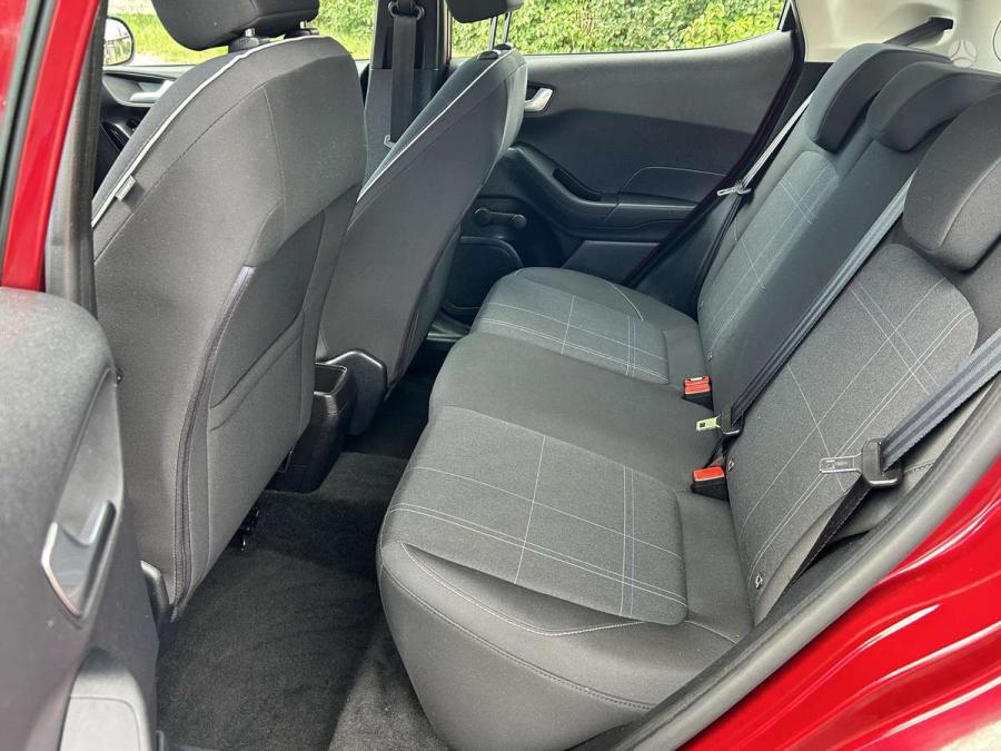 Sarkans Ford Fiesta 2018 Kretinga, ar dzinēja tilpumu 1.00 L un nobraukumu 130 tūkst. km par 6150 €, foto 12 vietnē AUTOMOTO.COM.LV