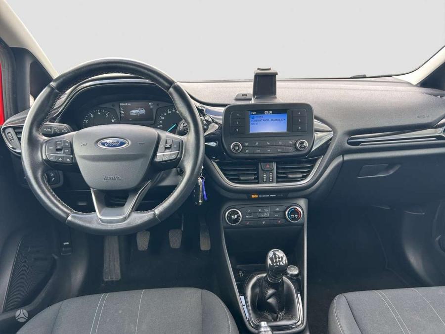 Sarkans Ford Fiesta 2018 Viļņa, ar dzinēja tilpumu 1.08 L un nobraukumu 100 tūkst. km par 6900 €, foto 12 vietnē AUTOMOTO.COM.LV