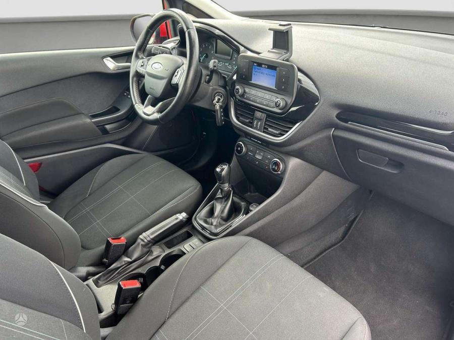 Sarkans Ford Fiesta 2018 Viļņa, ar dzinēja tilpumu 1.08 L un nobraukumu 100 tūkst. km par 6900 €, foto 16 vietnē AUTOMOTO.COM.LV