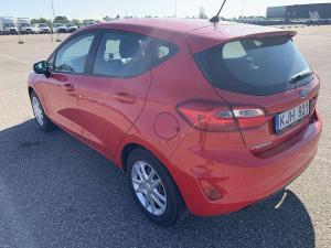 Red Ford Fiesta 2018 in Vilnius, with an engine capacity of 1.08 L and mileage of 100 thousand km for 6900 €, photo 8 on AUTOMOTO.COM.LV