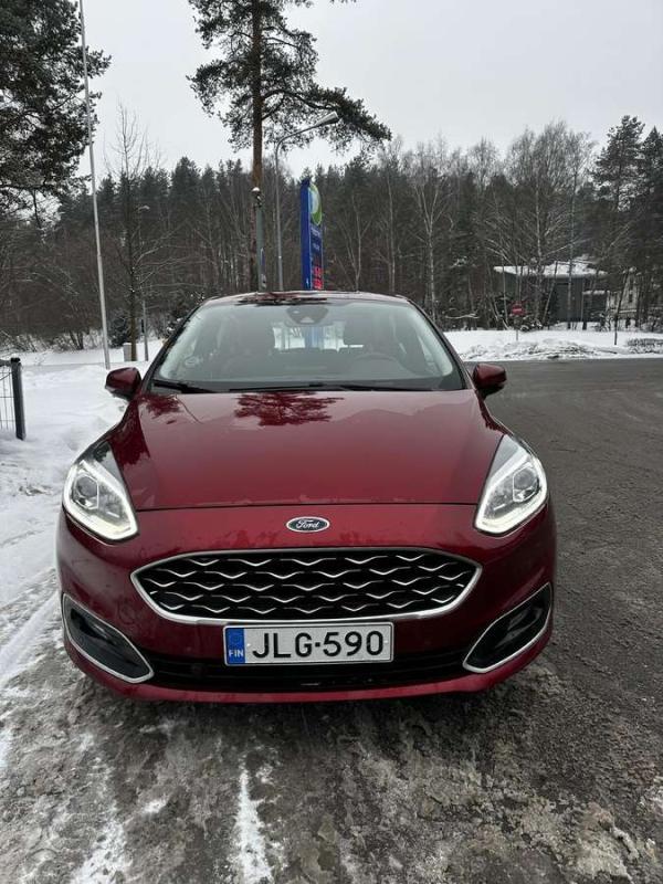 Sarkans Ford Fiesta 2019 Viļņa, ar dzinēja tilpumu 1.00 L un nobraukumu 152 tūkst. km par 9200 €, foto 2 vietnē AUTOMOTO.COM.LV