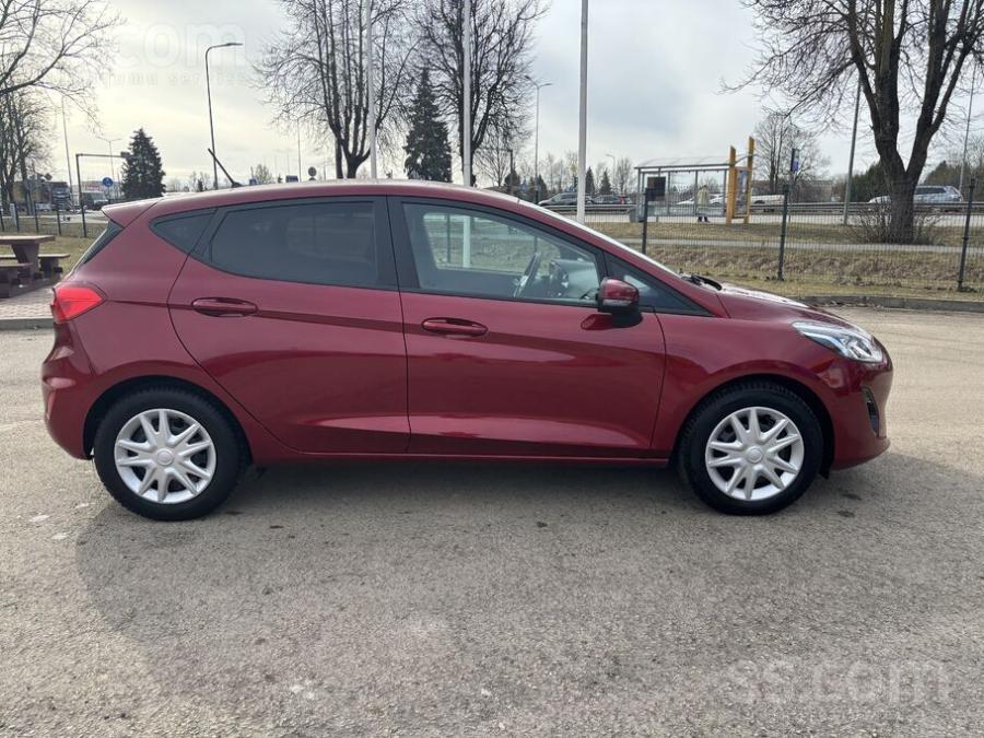 Sarkans Ford Fiesta 2019 Ogre, ar dzinēja tilpumu 1.00 L un nobraukumu 89 tūkst. km par 8900 €, foto 1 vietnē AUTOMOTO.COM.LV