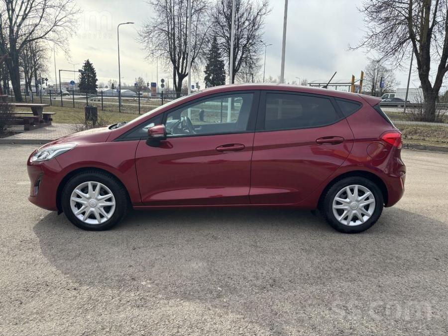 Sarkans Ford Fiesta 2019 Ogre, ar dzinēja tilpumu 1.00 L un nobraukumu 89 tūkst. km par 8900 €, foto 3 vietnē AUTOMOTO.COM.LV