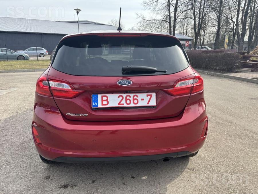 Sarkans Ford Fiesta 2019 Ogre, ar dzinēja tilpumu 1.00 L un nobraukumu 89 tūkst. km par 8900 €, foto 9 vietnē AUTOMOTO.COM.LV