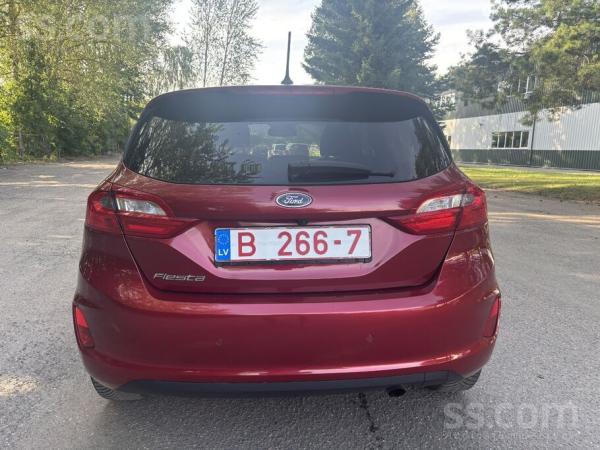 Sarkans Ford Fiesta 2019 Ogre, ar dzinēja tilpumu 1.00 L un nobraukumu 89 tūkst. km par 7550 €, foto 8 vietnē AUTOMOTO.COM.LV