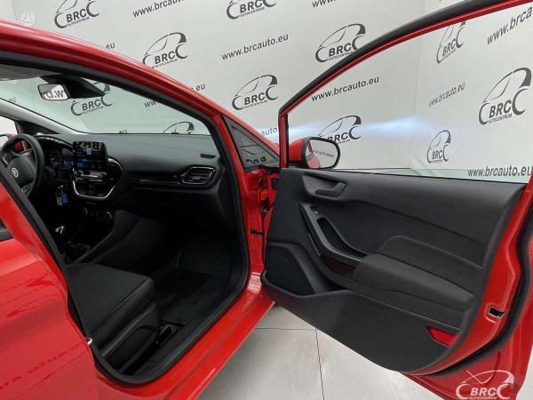 Red Ford Fiesta 2023 in Vilnius, with an engine capacity of 1.00 L and mileage of 6 thousand km for 11400 €, photo 8 on AUTOMOTO.COM.LV