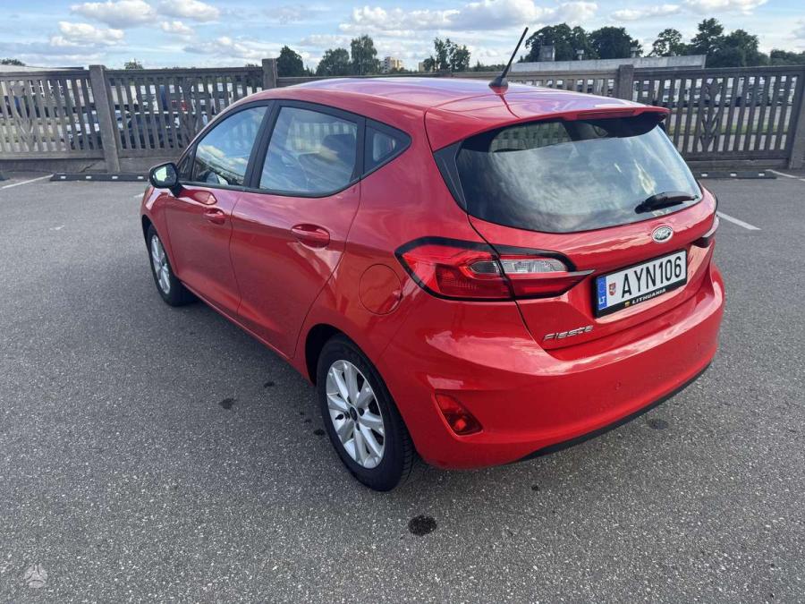 Red Ford Fiesta 2023 in Panevezys, with an engine capacity of 1.00 L and mileage of 7 thousand km for 11700 €, photo 4 on AUTOMOTO.COM.LV