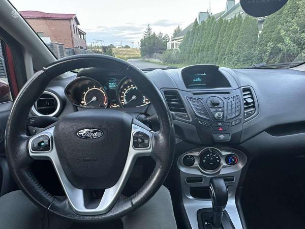 Red Ford Fiesta 2014 in Vilnius, with an engine capacity of 1.60 L and mileage of 230 thousand km for 2800 €, photo 9 on AUTOMOTO.COM.LV