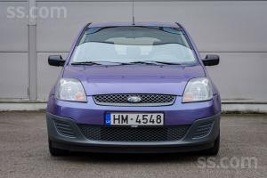 Violet Ford Fiesta 2007 in Riga, with an engine capacity of 1.30 L and mileage of 0 thousand km for 1452 €, photo 2 on AUTOMOTO.COM.LV