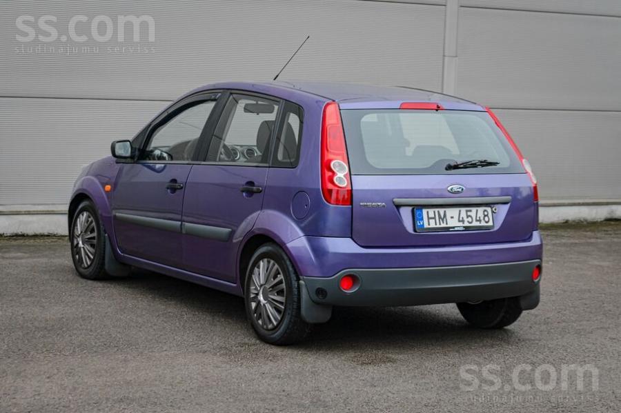 Violet Ford Fiesta 2007 in Riga, with an engine capacity of 1.30 L and mileage of 0 thousand km for 1452 €, photo 6 on AUTOMOTO.COM.LV