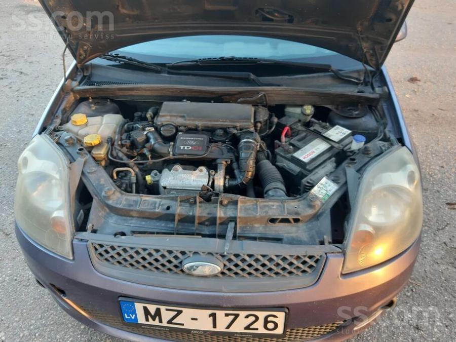 Violets Ford Fiesta 2008 Saldus, ar dzinēja tilpumu 1.40 L un nobraukumu 202 tūkst. km par 1650 €, foto 6 vietnē AUTOMOTO.COM.LV