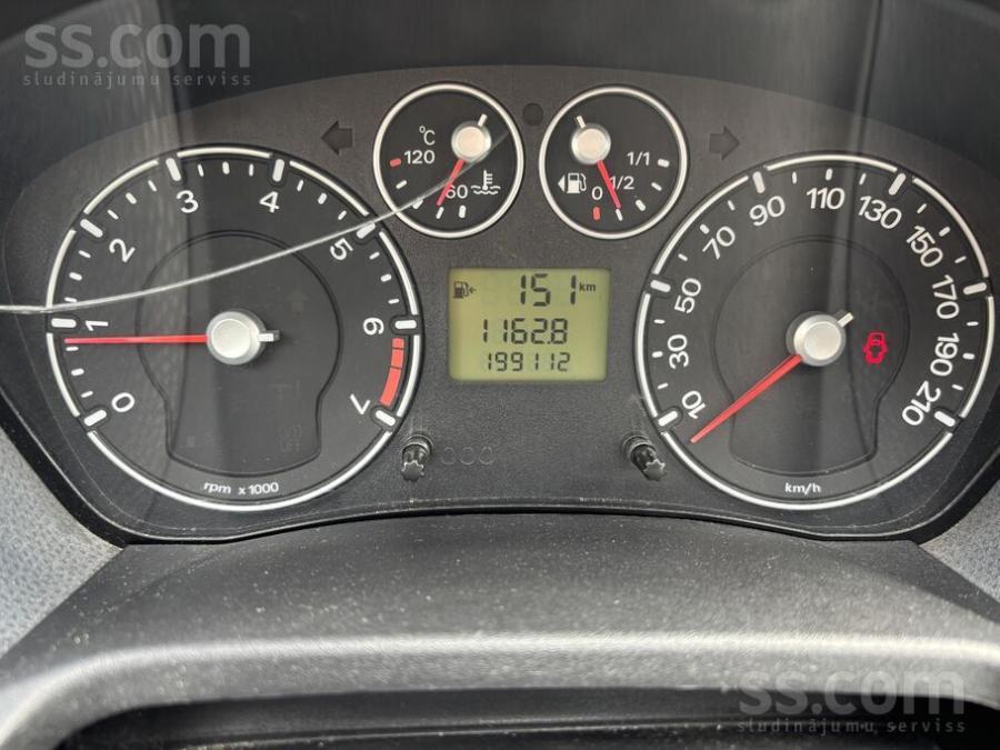 Violet Ford Fiesta 2009 in Kuldiga, with an engine capacity of 1.20 L and mileage of 199 thousand km for 2000 €, photo 8 on AUTOMOTO.COM.LV