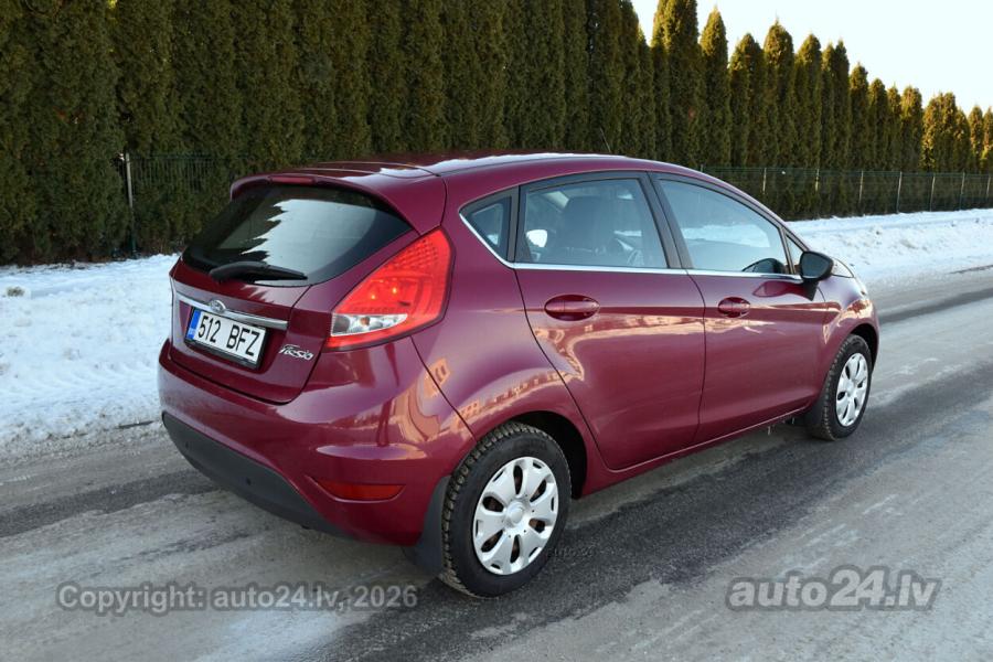 Violet Ford Fiesta 2011 in Tartu, with an engine capacity of 1.20 L and mileage of 271 thousand km for 3500 €, photo 3 on AUTOMOTO.COM.LV