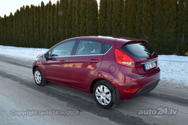 Violets Ford Fiesta 2011 Tartu, ar dzinēja tilpumu 1.20 L un nobraukumu 271 tūkst. km par 3500 €, foto 6 vietnē AUTOMOTO.COM.LV