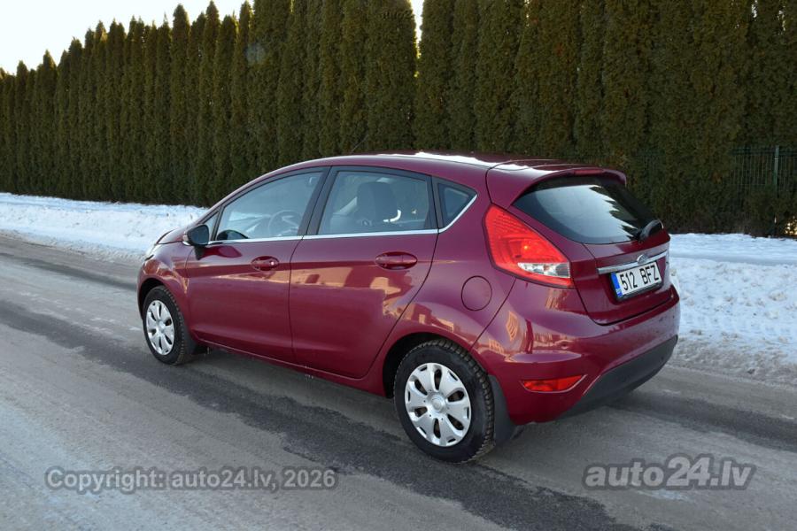 Violet Ford Fiesta 2011 in Tartu, with an engine capacity of 1.20 L and mileage of 271 thousand km for 3500 €, photo 6 on AUTOMOTO.COM.LV