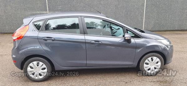 Violet Ford Fiesta 2011 in Parnu, with an engine capacity of 1.40 L and mileage of 244 thousand km for 3290 €, photo 4 on AUTOMOTO.COM.LV