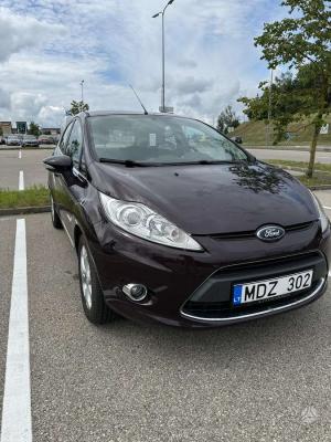 Violets Ford Fiesta 2011 Viļņa, ar dzinēja tilpumu 1.39 L un nobraukumu 101 tūkst. km par 3900 €, foto 3 vietnē AUTOMOTO.COM.LV