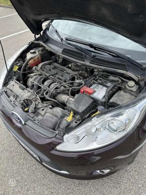 Violets Ford Fiesta 2011 Viļņa, ar dzinēja tilpumu 1.39 L un nobraukumu 101 tūkst. km par 3900 €, foto 15 vietnē AUTOMOTO.COM.LV