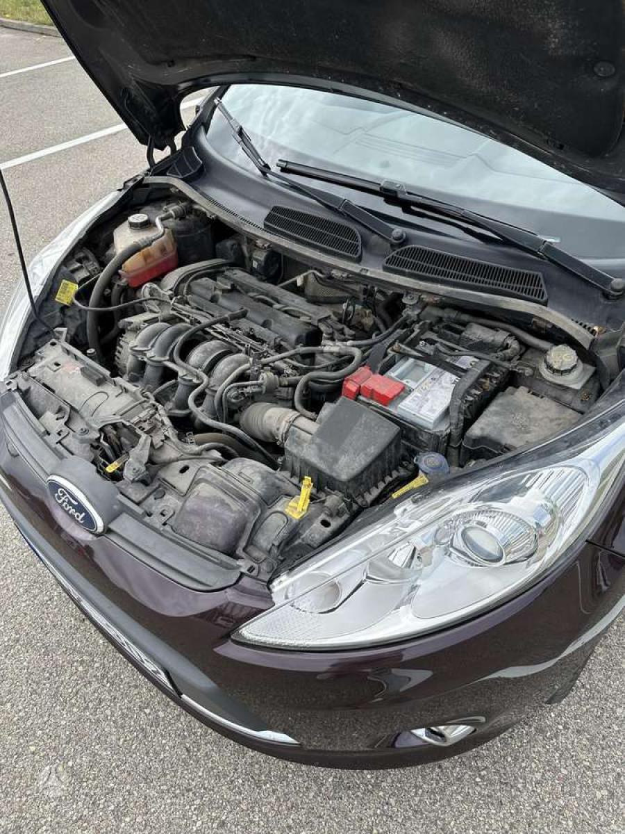 Violets Ford Fiesta 2011 Viļņa, ar dzinēja tilpumu 1.39 L un nobraukumu 101 tūkst. km par 3900 €, foto 15 vietnē AUTOMOTO.COM.LV