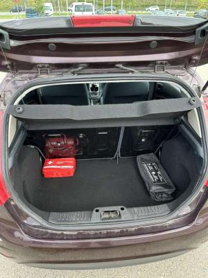 Violets Ford Fiesta 2011 Viļņa, ar dzinēja tilpumu 1.39 L un nobraukumu 101 tūkst. km par 3900 €, foto 16 vietnē AUTOMOTO.COM.LV