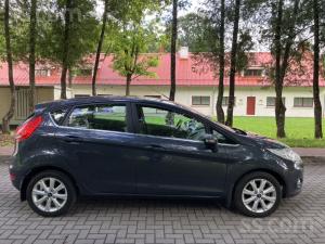Violets Ford Fiesta 2011 Jelgava, ar dzinēja tilpumu 1.40 L un nobraukumu 177 tūkst. km par 2450 €, foto 6 vietnē AUTOMOTO.COM.LV